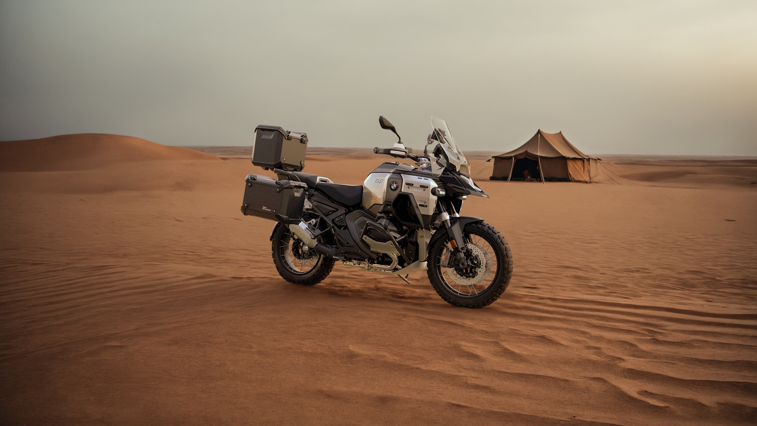 R 1300 GS Adventure Triple Black | R 1300 GS Adventure | BMW Motorrad UK