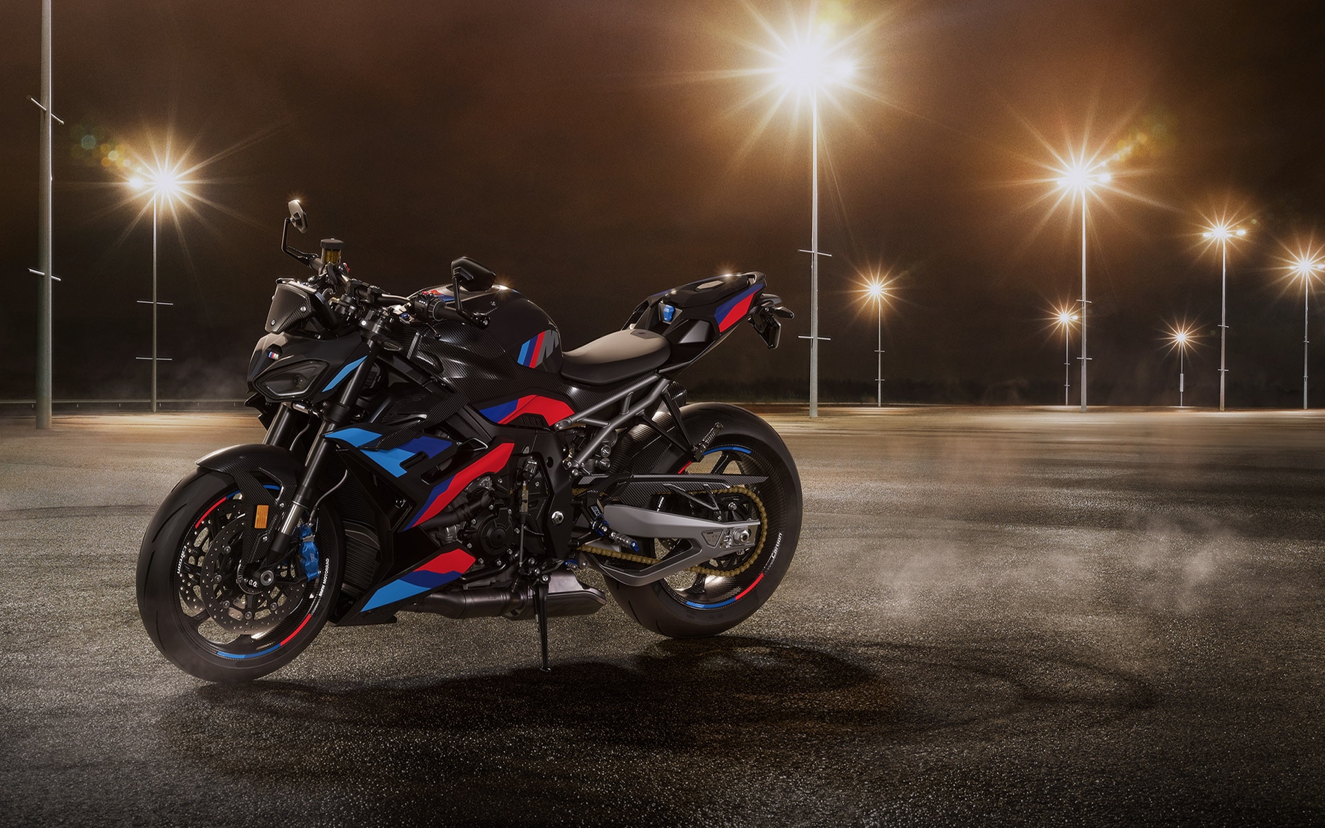 BMW M 1000 R | BMW Sport Motorbike | BMW Motorrad UK