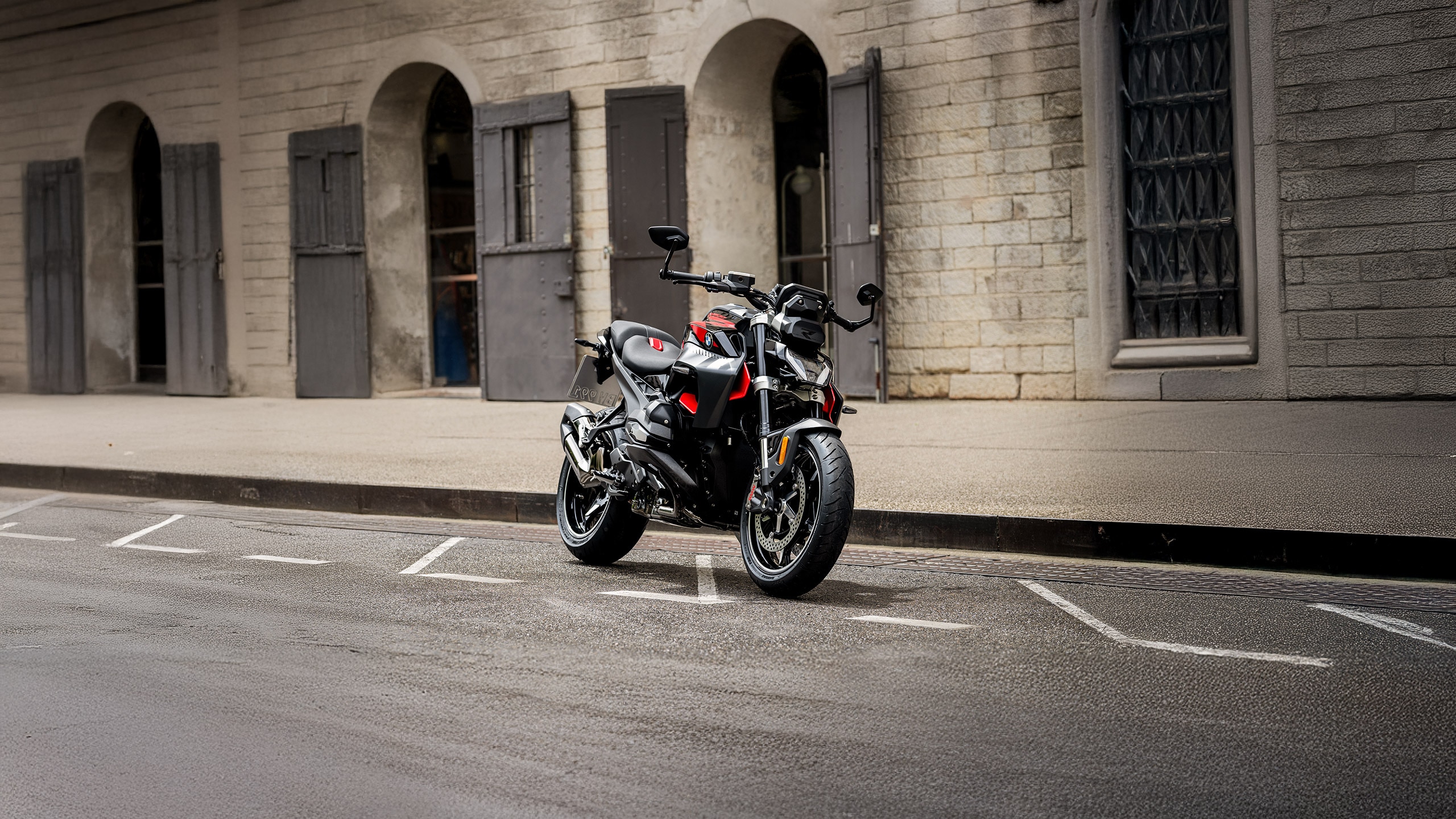 R 1300 R | BMW Motorrad UK